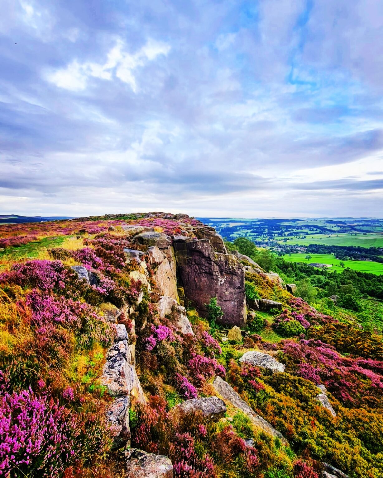 Unveiling the Past and Beauty: Baslow Edge, Eagle Stone, Wellington’s ...